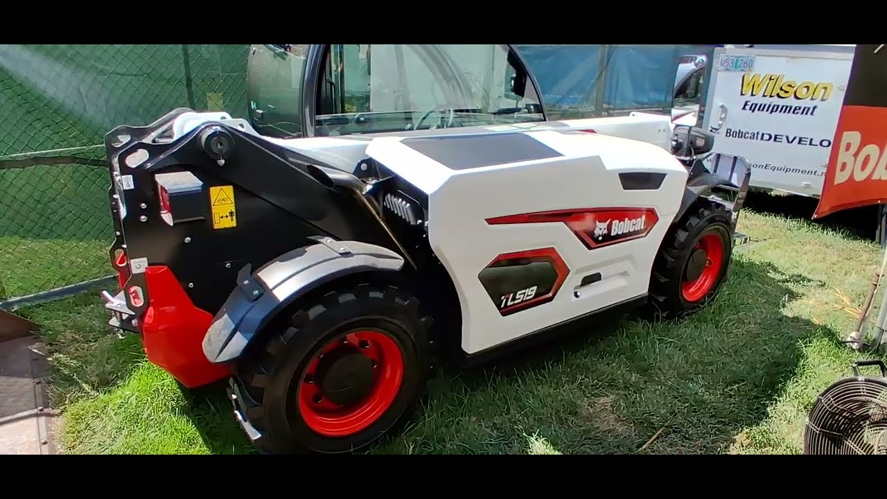 The New Bobcat TL519 #bobcat #tech - YouTube