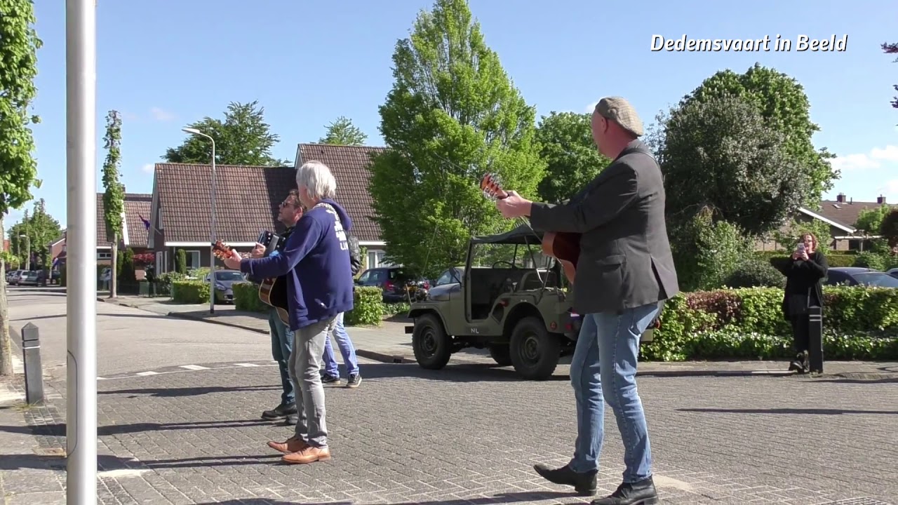 Promotie stichting Dedemsvaart geeft bewoners van dedem marke een hart ...