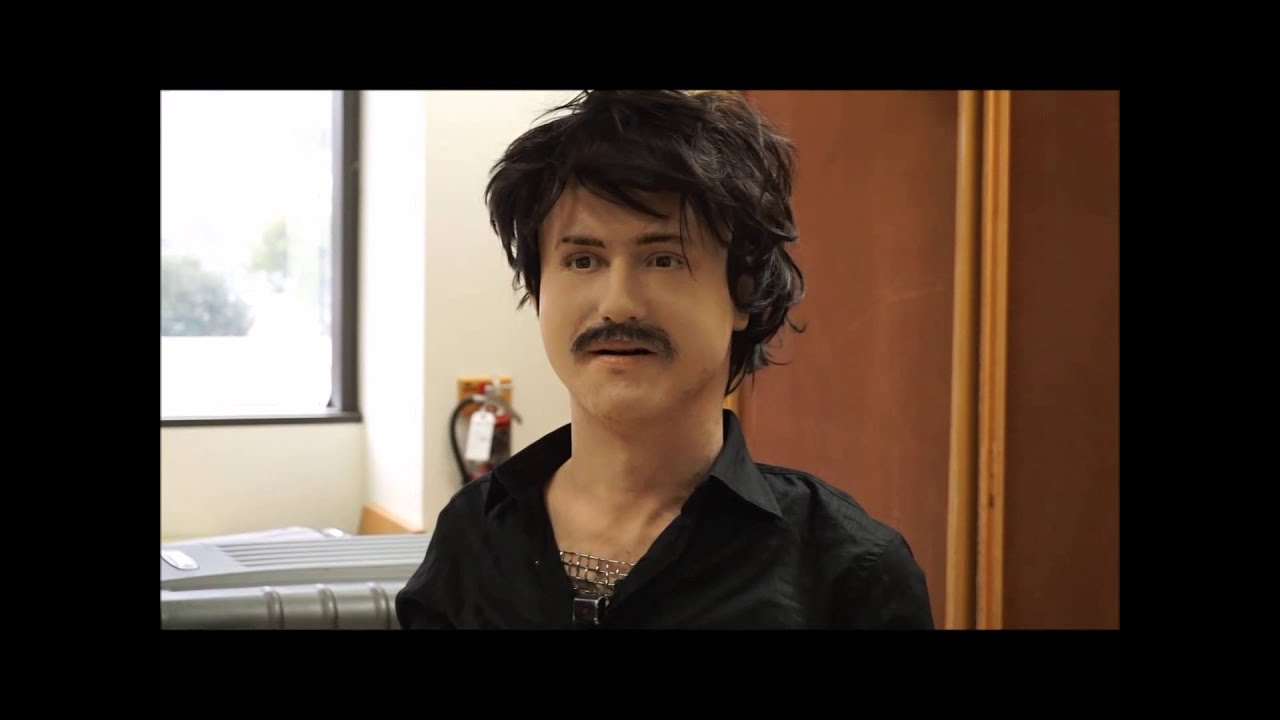 Hanson Robotics: Facial Expressions of the Arthur Robot - YouTube