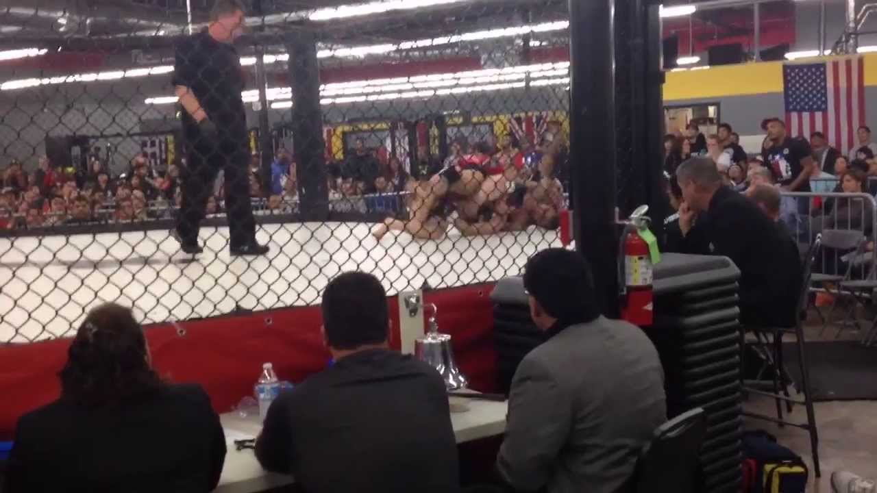Leroy Texas Made Montoya MMA Debut - YouTube
