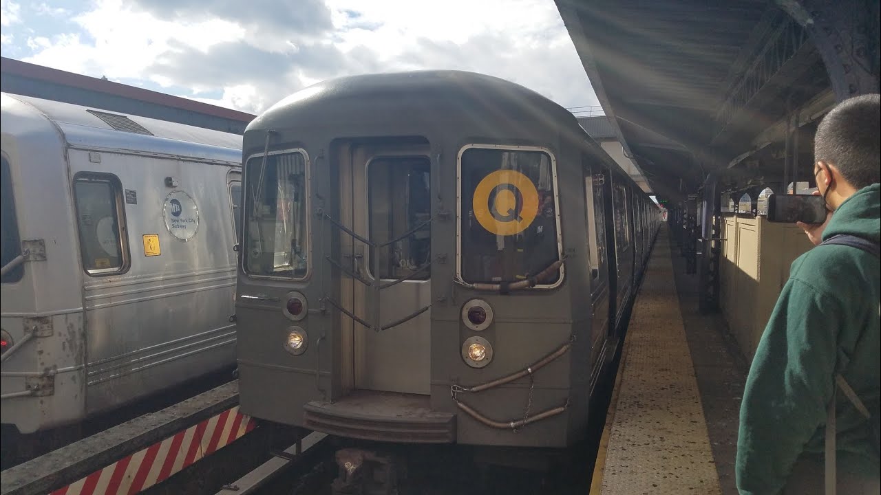 (Q) trains ending and beginning service action at Brighton Beach ft ...