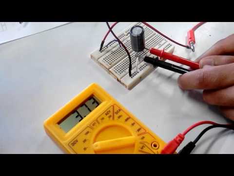 Cargar Y Descarga De Un Capacitor - YouTube