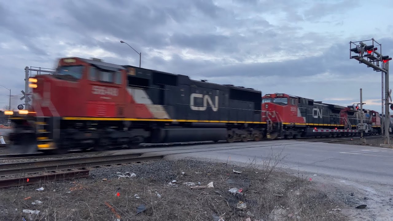 Super Long Canadian National Freight train slowly making its way ...