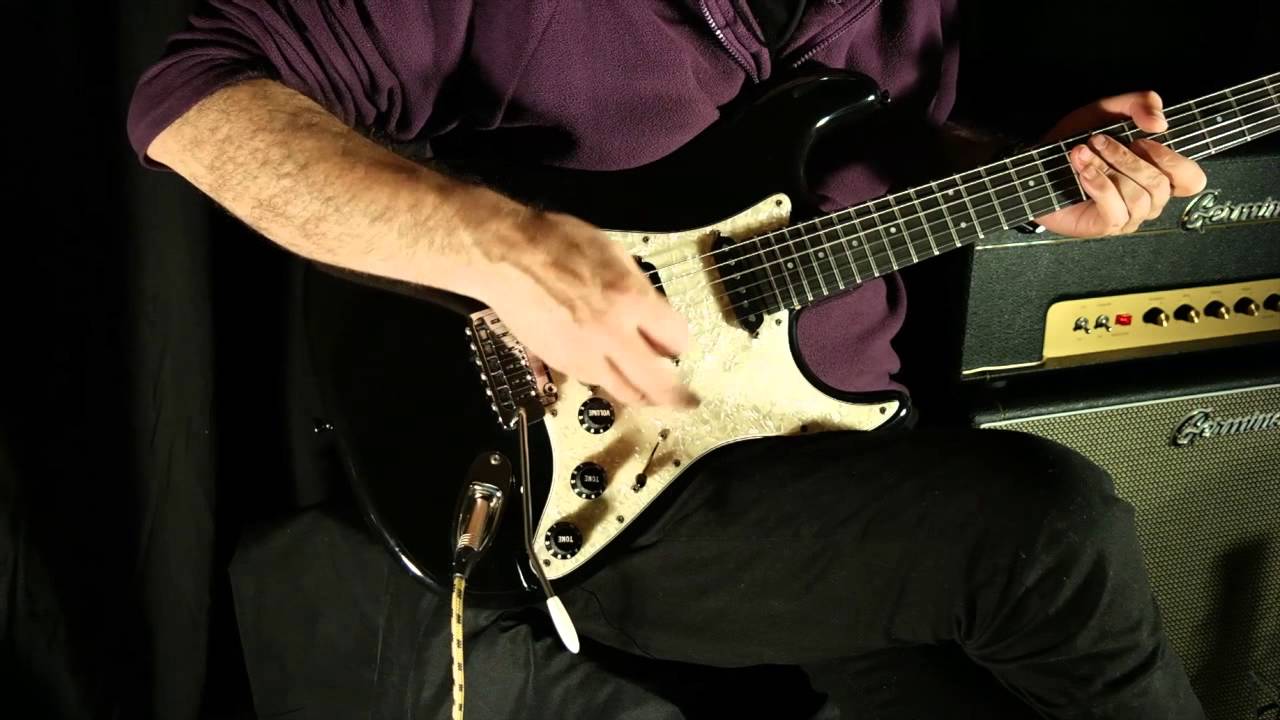 Guitar 31 - Modulus, Black Knife Graphite Neck, 1996 - Dave Navarro ...