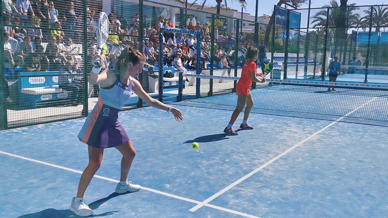 Vamos Pádel. Martita Ortega y Bea González contra Andreina De Los ...