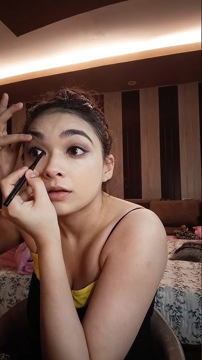 Big eyes, pink lips 👀👄 - YouTube