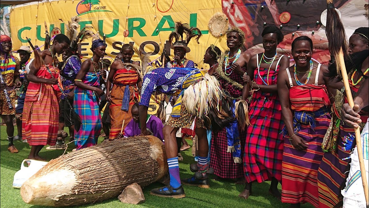 Ajosi cultural dance performance at the Cultural immersion gala - YouTube