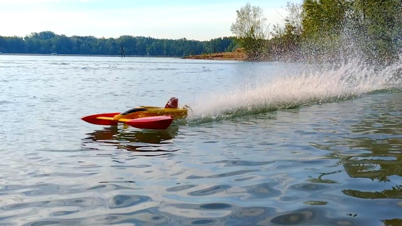 Hydro & Marine Xzess II Evo - RC Outrigger -New turn fin, even bigger ...