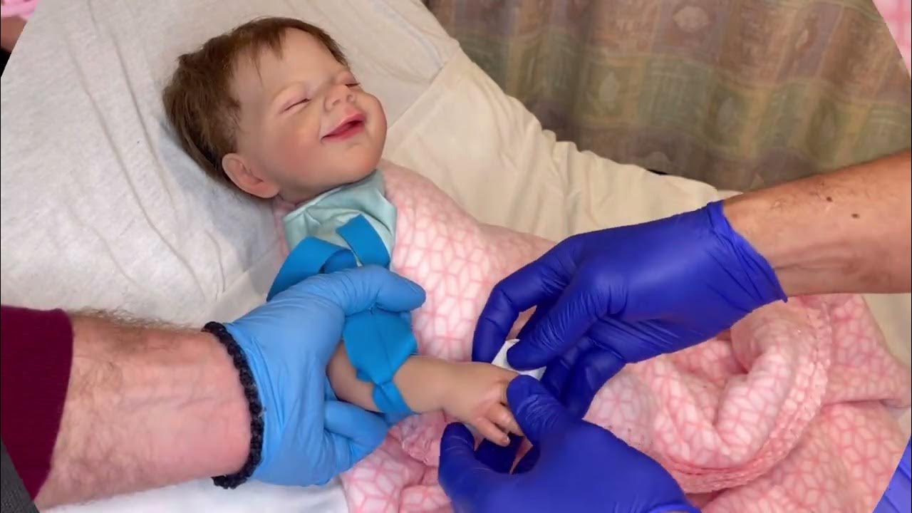 Infant/newborn IV approach. - YouTube