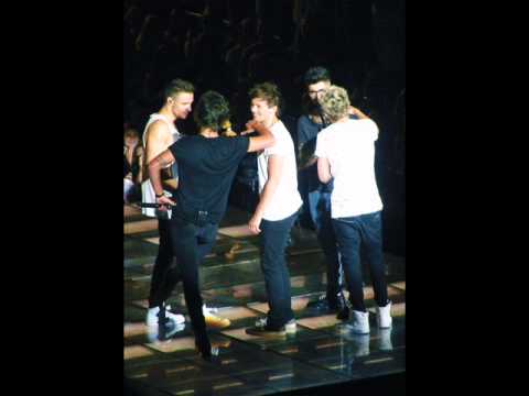 Happily - One Direction - Lyrics - YouTube