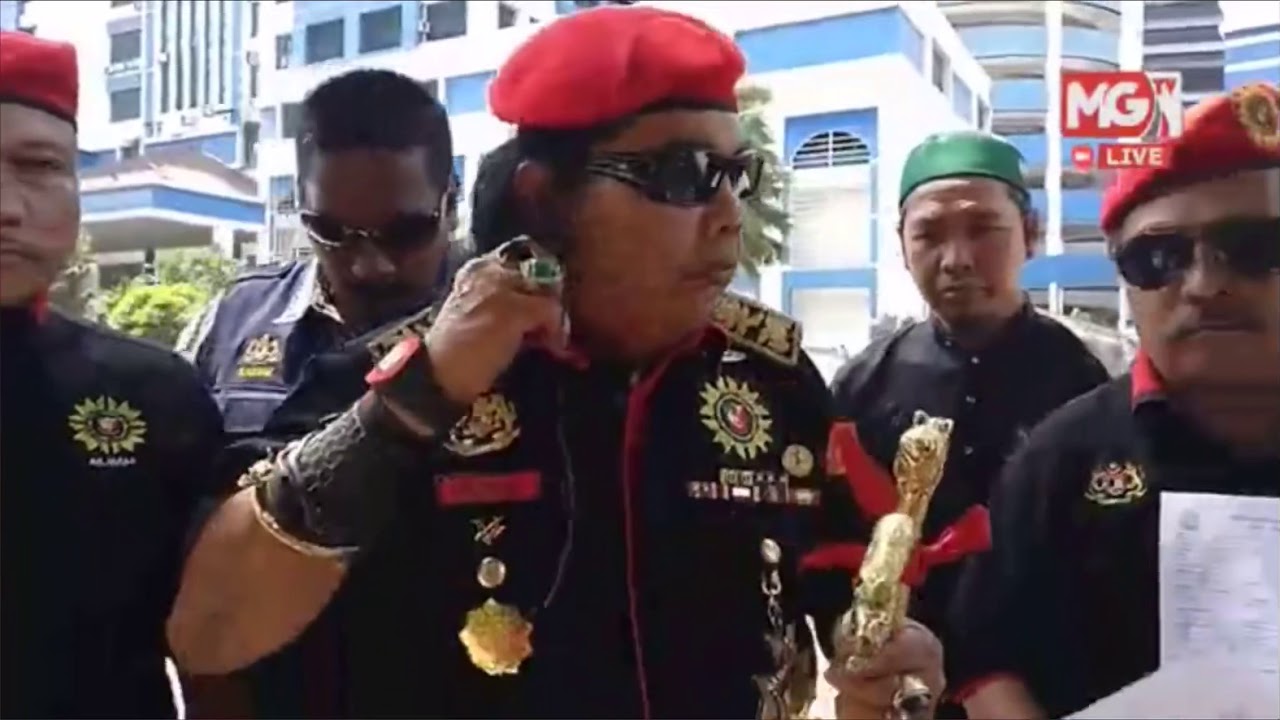 Ayah Rani Kulup Letak Mic Kat Telinga - YouTube