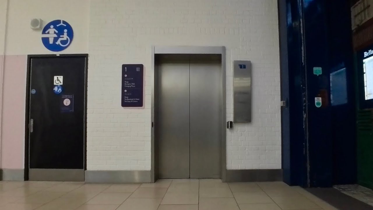 KONE Mod? KONE Hydraulic Lift w/ Pre-Doors @ Lakeside Shopping Centre ...