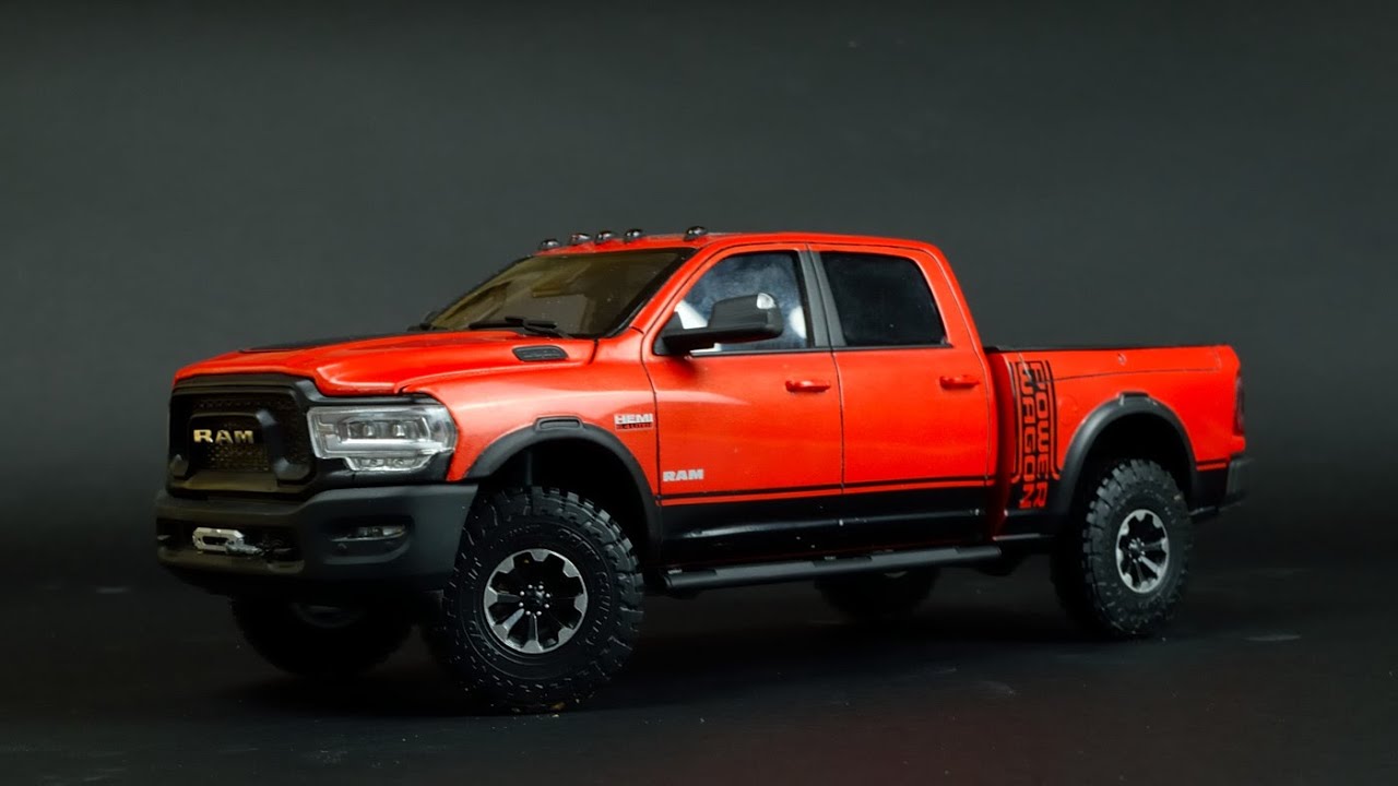 Unpacking of "Power W" 2500 pickup truck full resin kit - YouTube