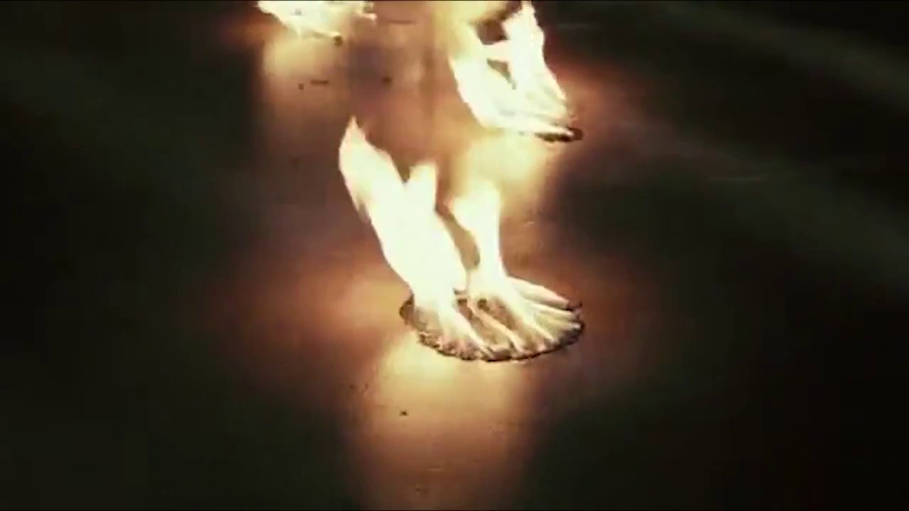 Is a scholar who studies ghosts afraid of ghosts？ - YouTube