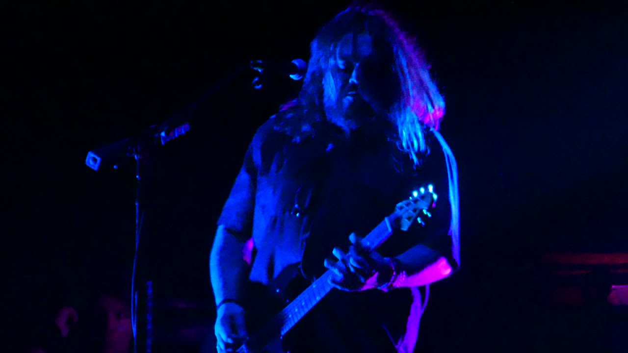 Seether - Let You Down - Live HD (Prudential Center 2021) - YouTube