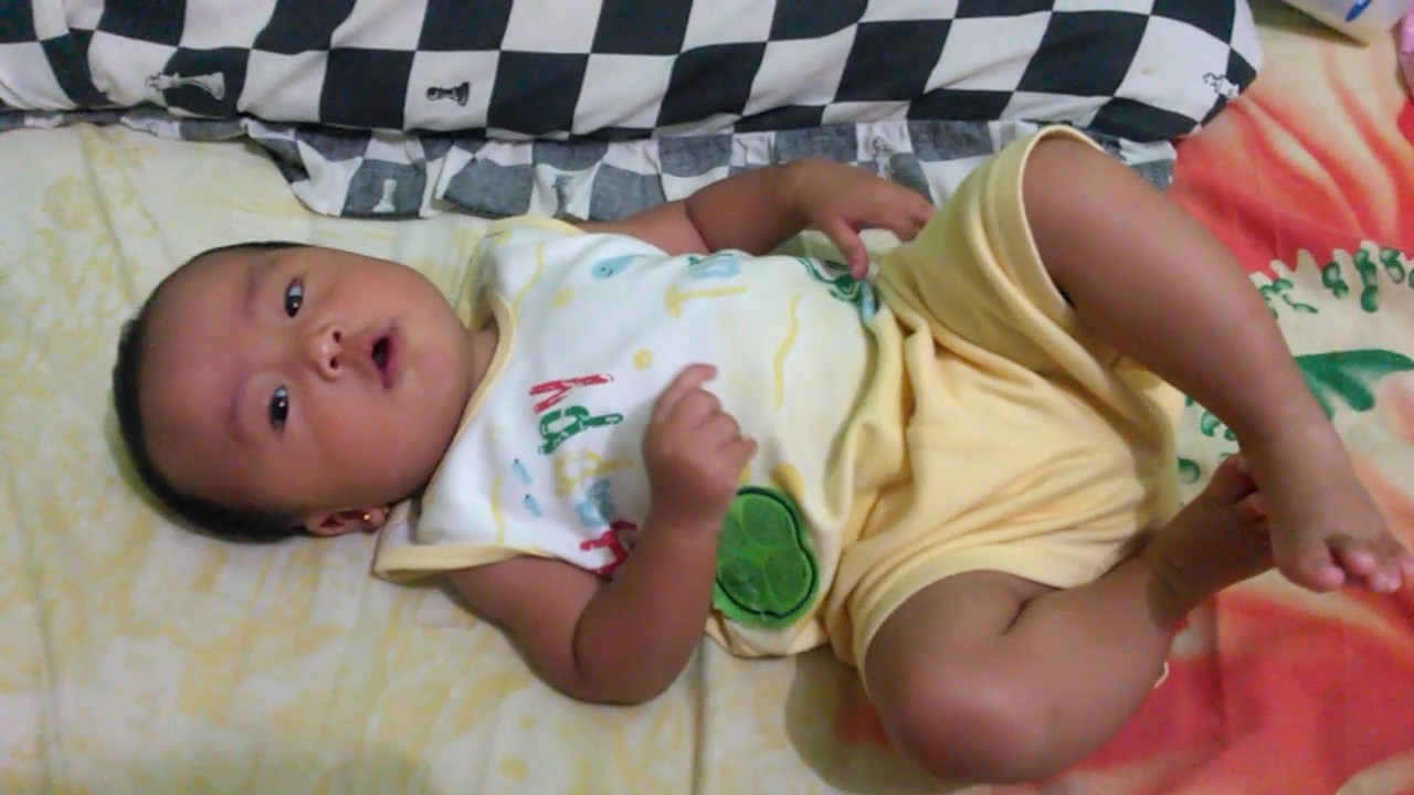 Expresi baby 9 bulan - YouTube