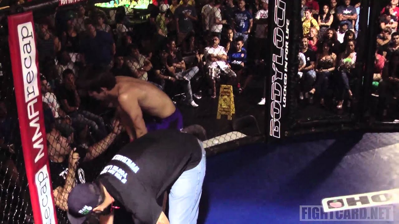 Manny Vasquez vs Mike Hampton | Massacre 2012 - YouTube