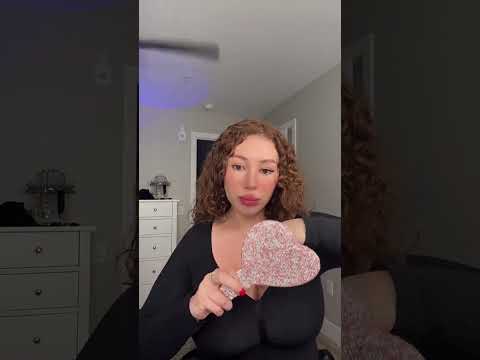 Curvy Latina 🩷 TikTok Live 🍒🔥@Latinabarbiejess #HotLatina #Curvy  #viral #Foryou #TikTokLive