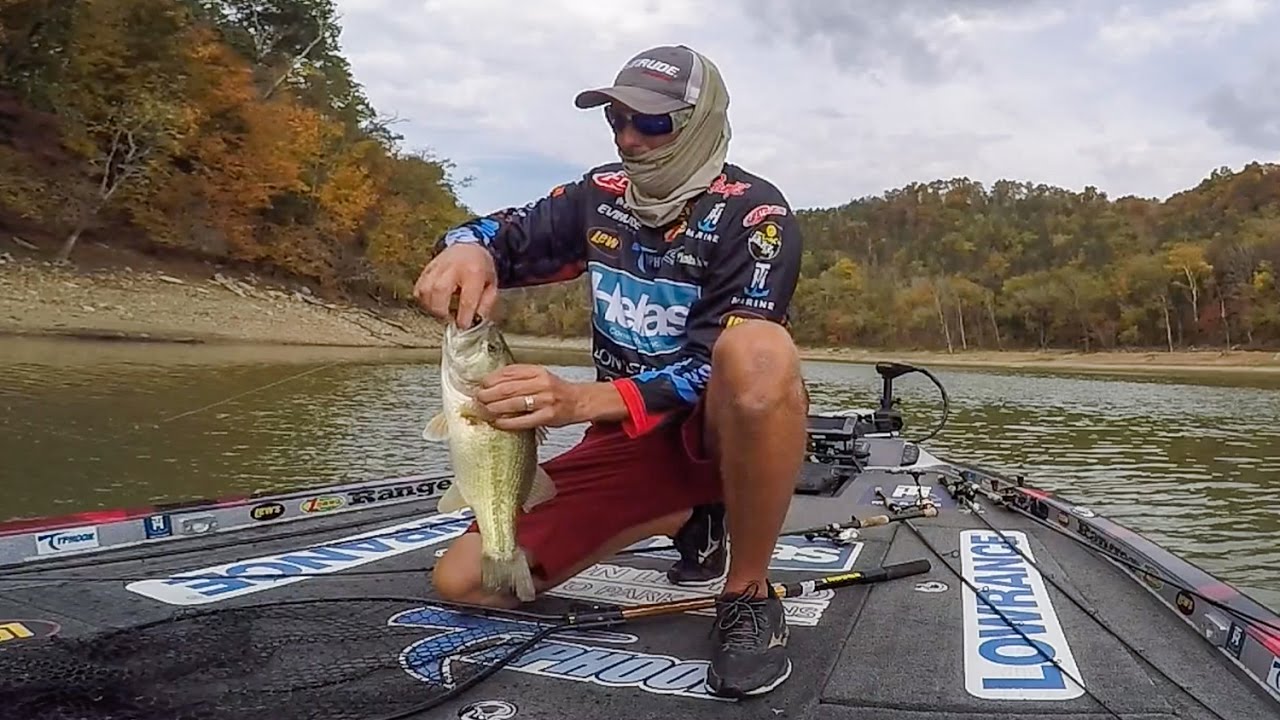 Wesley Strader Brings the Heat on Norris Lake - YouTube