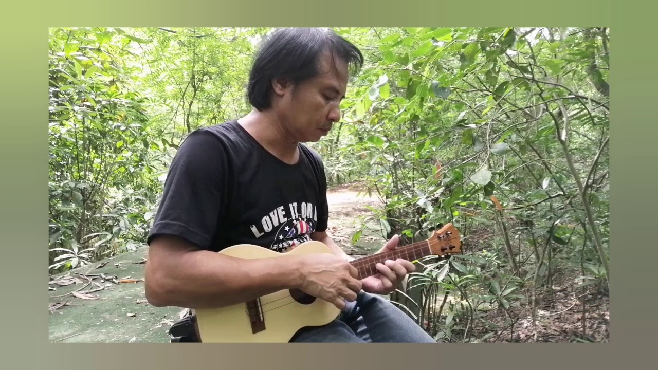 How deep is your love : Ukulele fingerstyle 3D (Cover) - YouTube