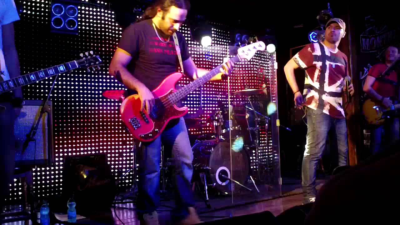 Lyla - Wonderwall - Oasis Tribute Band - YouTube