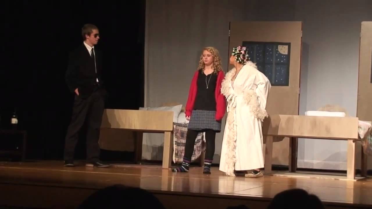 Mrs Hannigan —Lauren Garcia VHS school play "Annie" - YouTube