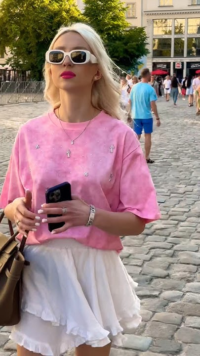 Неділя Львів дівчата центр площа Ринок львівплощаринок Youtube