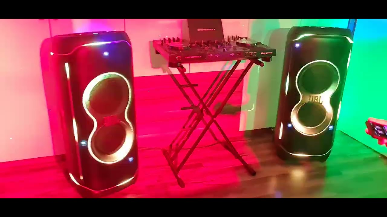 2 JBL ultimate Stereo Sound Musik testen - YouTube
