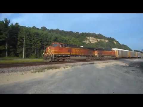 BNSF 4067 w/vehicle train 8/16/19 - YouTube