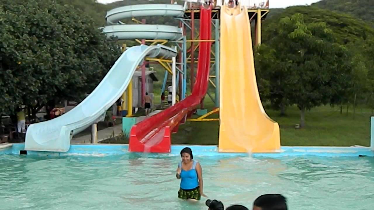 Summerland toboganes - YouTube