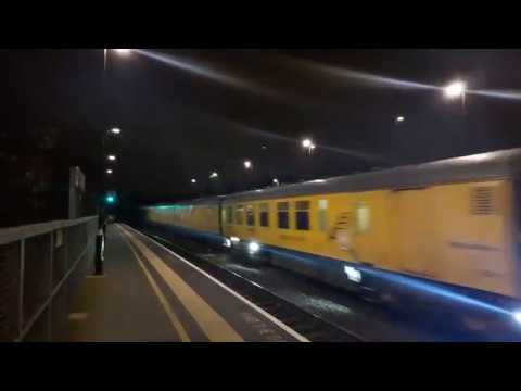 DRS Class 37607, Network Rail UTU train, Tipton - YouTube