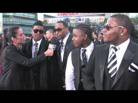 "DAY 26" EXCLUSIVE @ The American Music Awards 2009 - YouTube