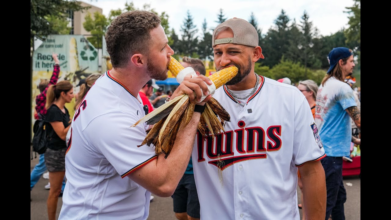 Jeffers and Lewis go to the State Fair! - YouTube