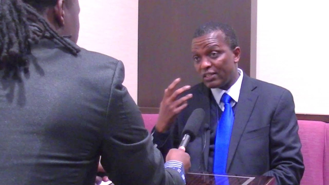 AZARIAS RUBERWA " NOUS SOMMES FIERS D'ETRE TUTSIS... ET NOUS ASSUMONS ...