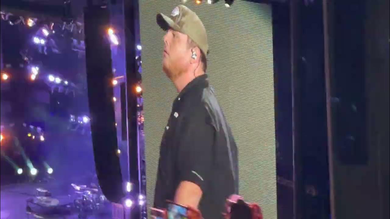 Luke Combs - Beer never broke my heart - cma fest 2022 - YouTube