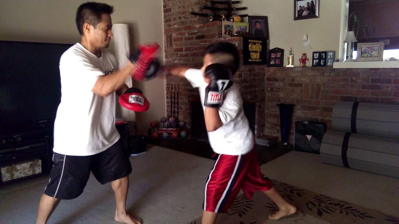 EFS Training - Triston 'The Limb Snatcher' Eugenio (Boxing-Pad Work ...