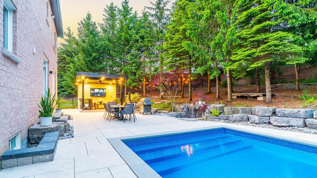 Realvideotour.ca - Cinematic Pool Video Tour at Sunrise - YouTube