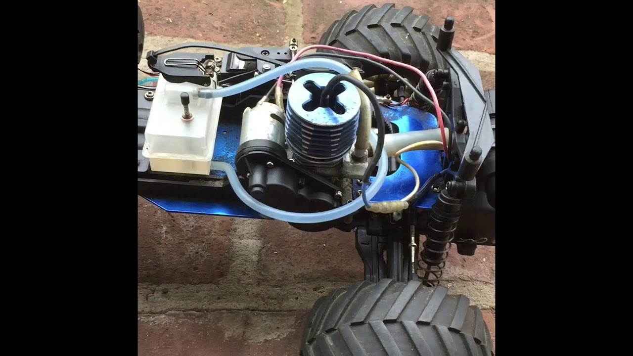 Traxxas nitro stampede starts after 16 years of sitting. - YouTube