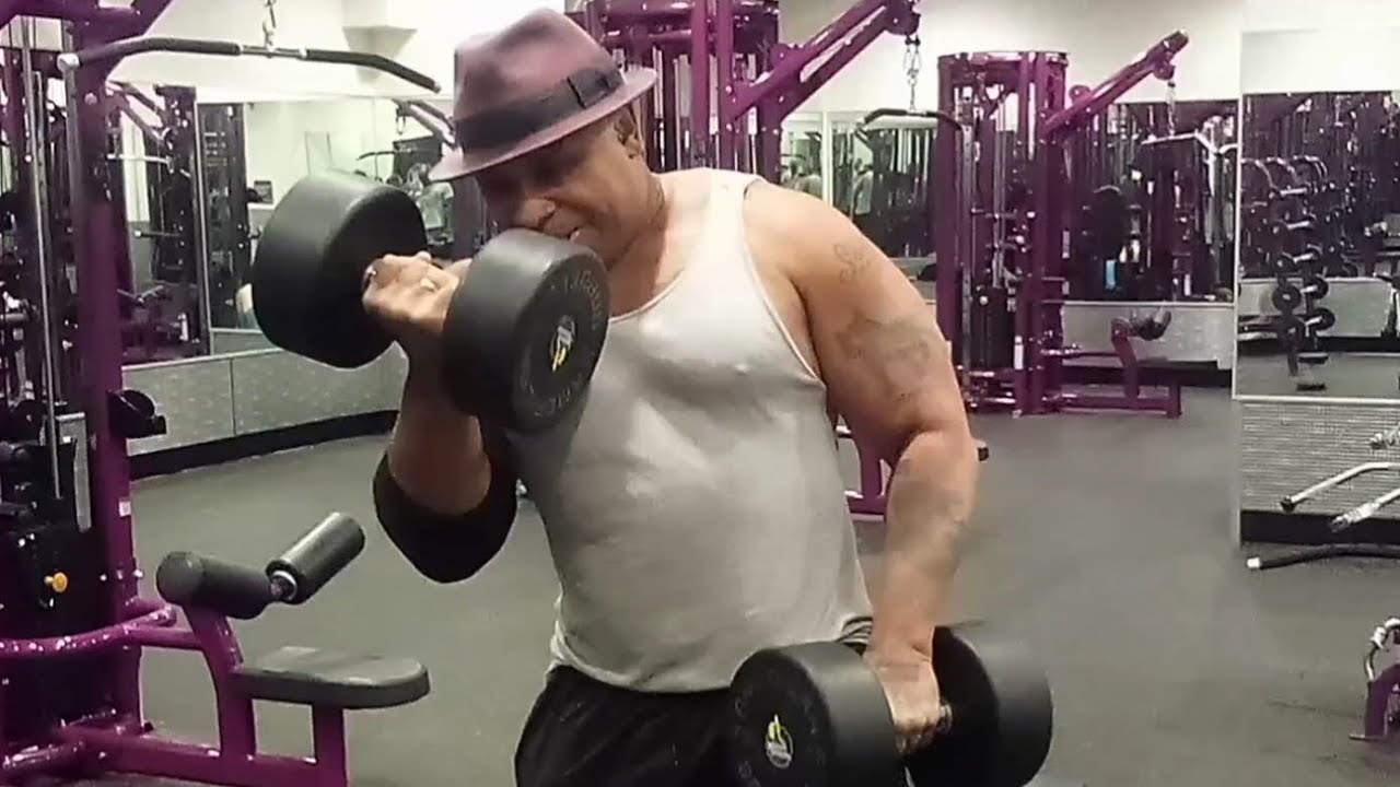 INTENSE & VICIOUS 75 LB DUMBBELL SUPERSET - YouTube