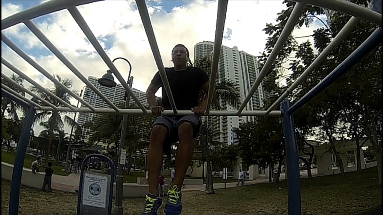 Slow Motion Clap Muscle Up - YouTube
