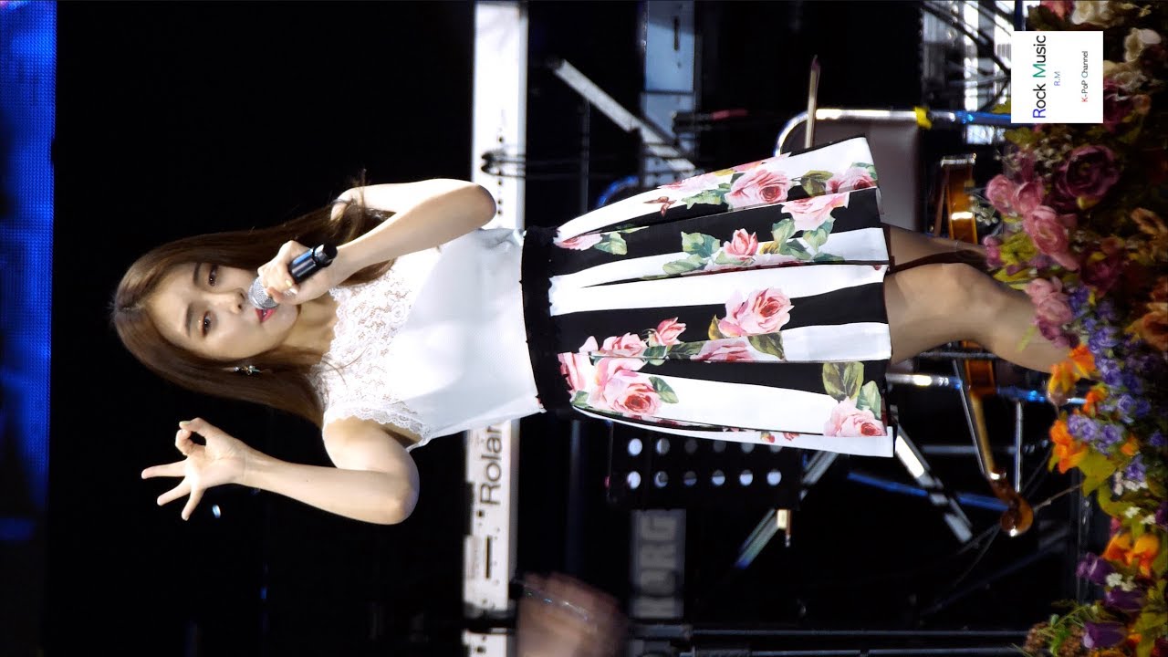 설하윤(Seol Hayun) (눌러주세요 + 아모르파티)[4K 60P 직캠]@180825 락뮤직 - YouTube