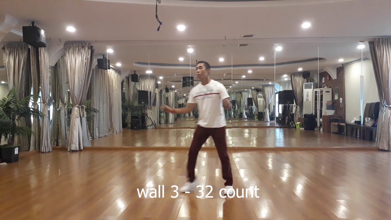 Santa Claus Is Coming - Line Dance - Demo Dance - YouTube