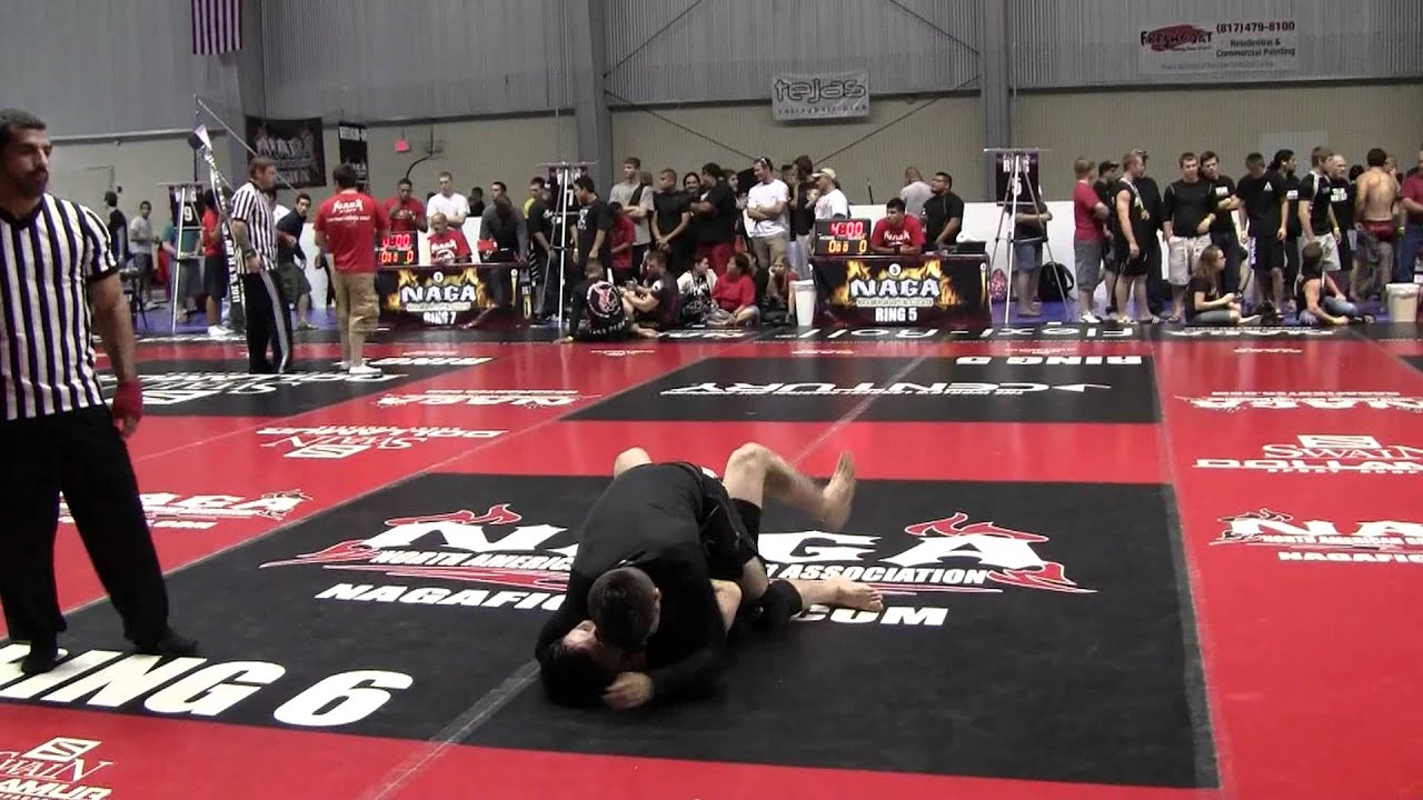 NAGA 2011 .2 nd fight - YouTube