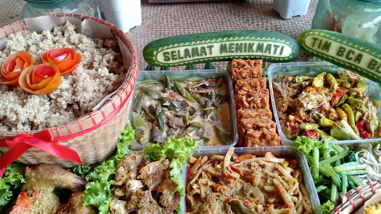 Liwetane Wong Blitar Menu Ndeso By Pawon #Jowo #Catering #Blitar - YouTube