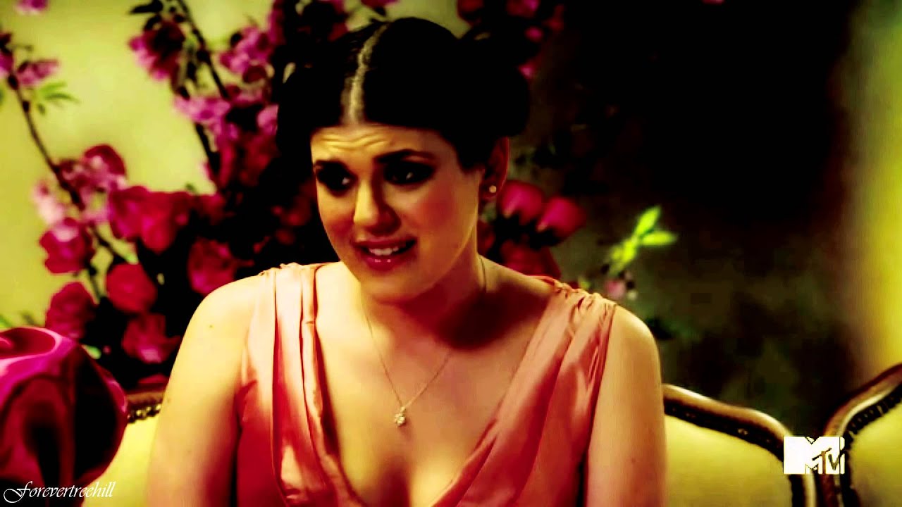 Sadie Saxton (Awkward) || Timber - YouTube