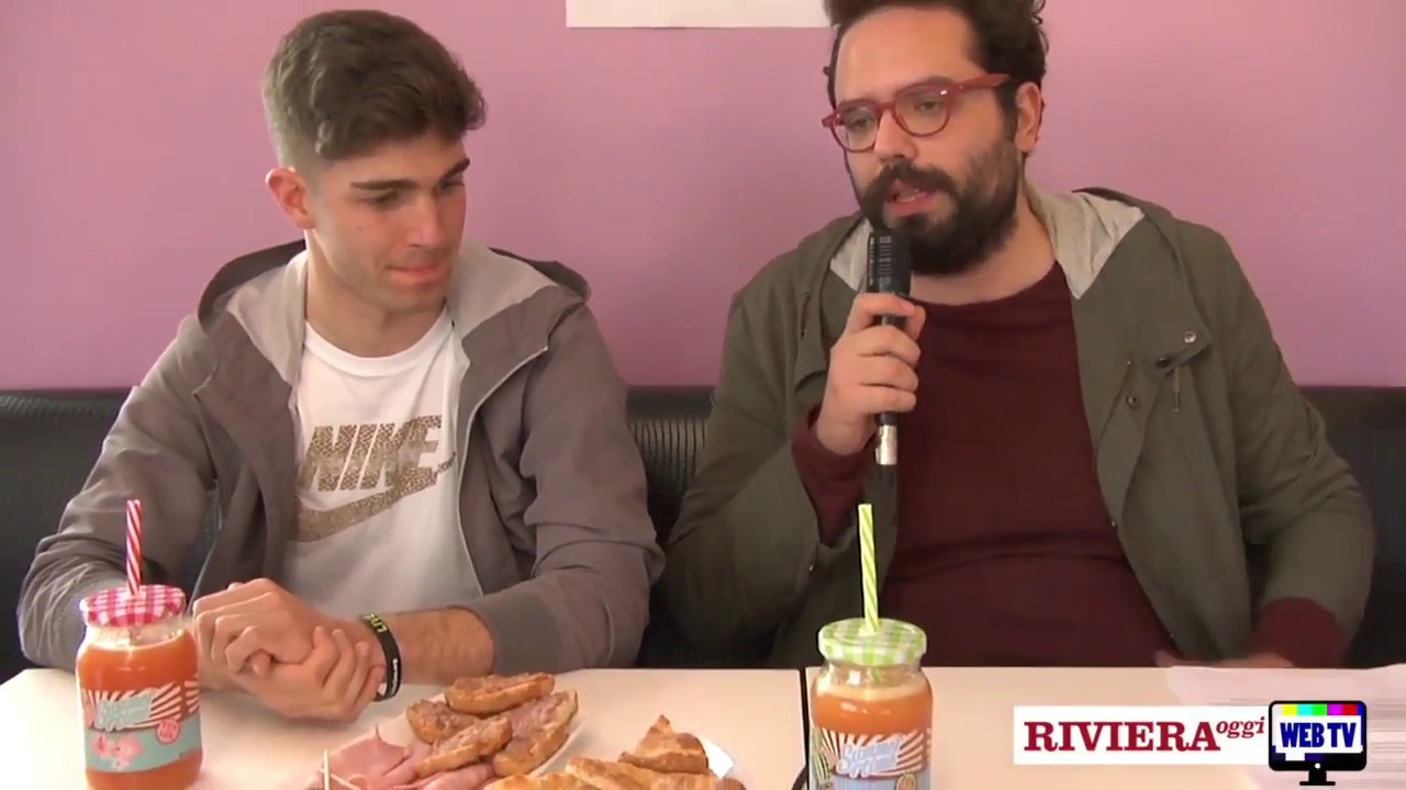 Intervista a Gabriele Bove, presso "Le Petit Cafè" - Riviera Oggi - YouTube