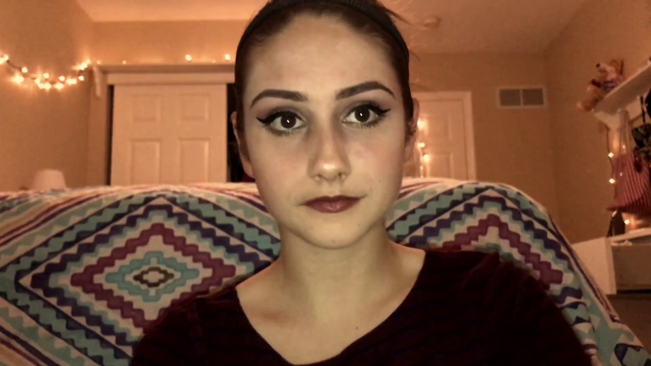 Eyebrow Routine || Chloe Doyle - YouTube