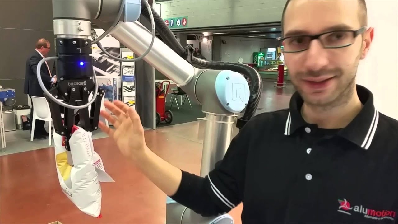 Demo Robotiq UR - YouTube