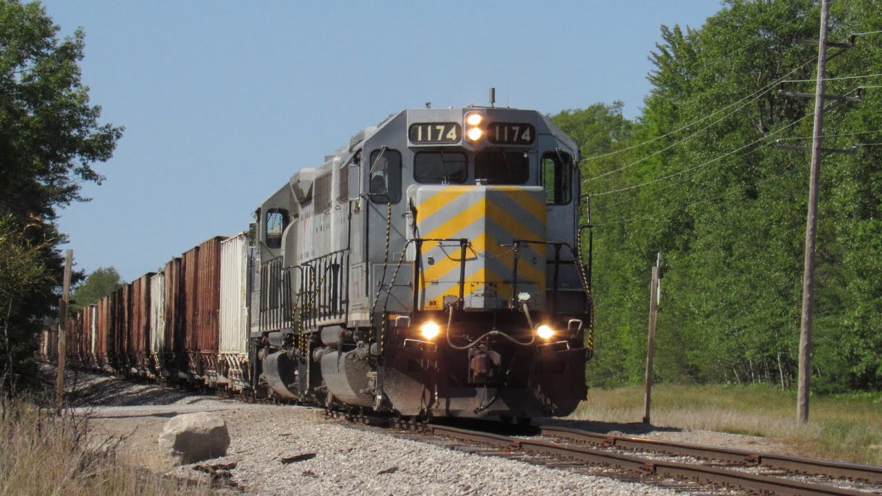 LSRC 1174 and LSRC 1162 lead Train 326S southbound through Alpena Mi ...