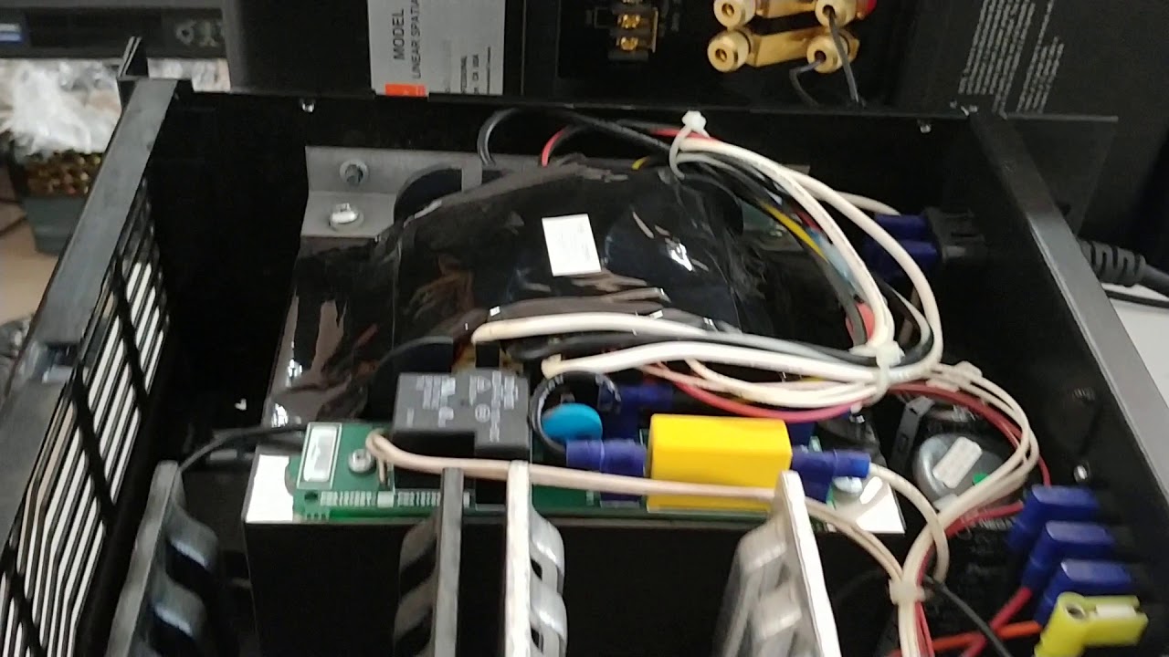 JBL LSR32 bass 30cm từ neo. Giá 19tr2 - YouTube